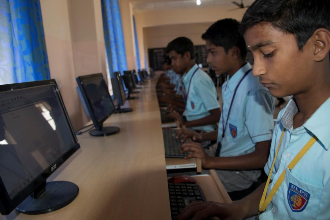 Computer Lab | ETERNAL LIGHT PUBLIC SCHOOL